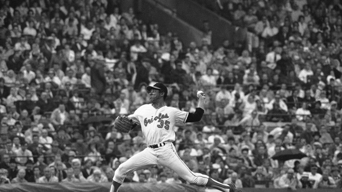 Mike Cuellar, el único cubano que ha podido levantar el premio Cy Young