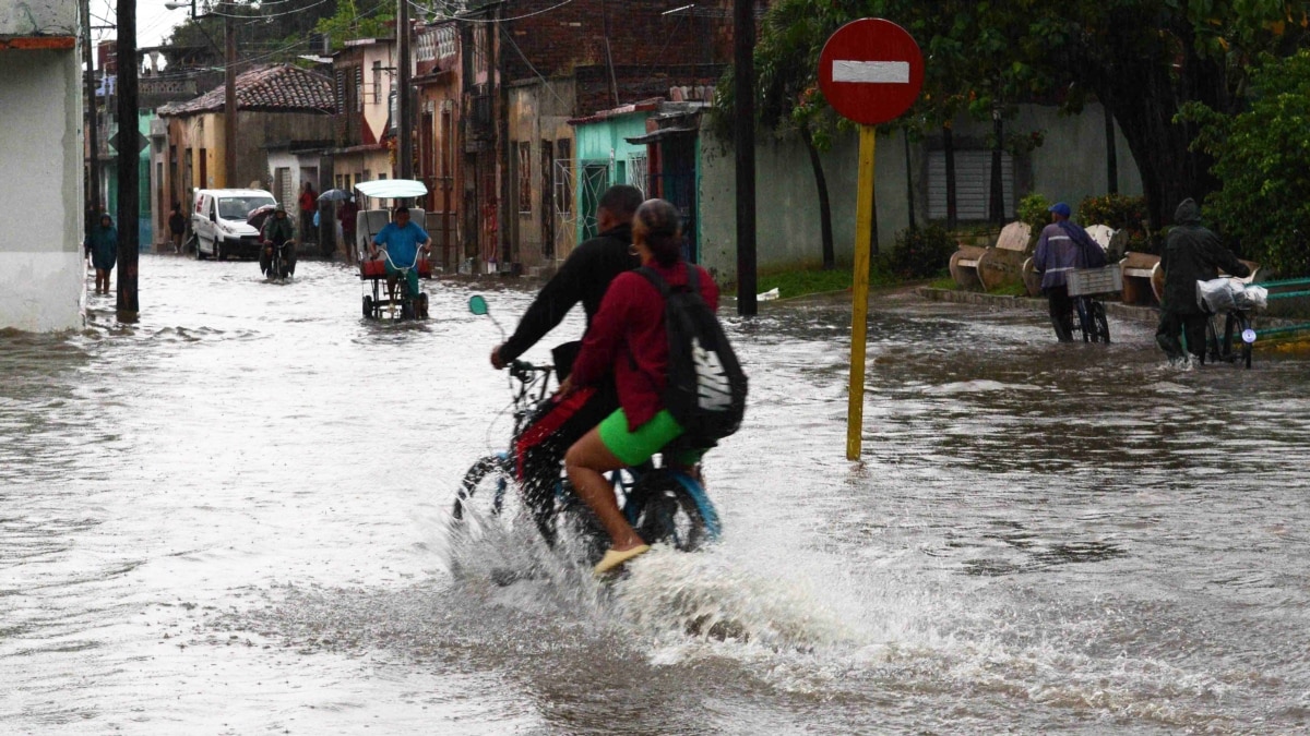 Severas inundaciones en el centro y oriente de Cuba