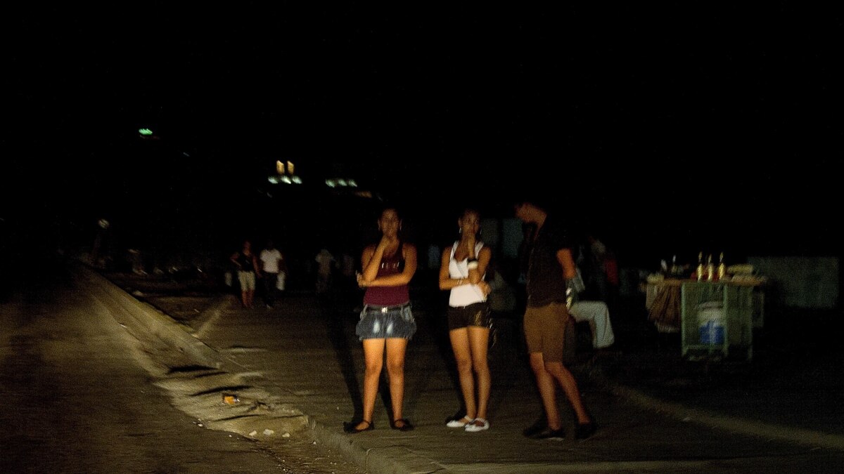 Continúan manifestaciones de descontento popular en Cuba por los ...