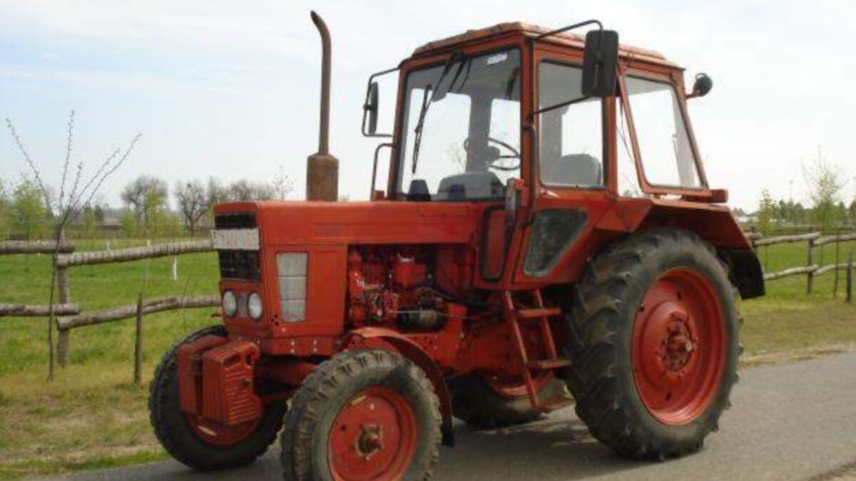 Con crédito de Bielorrusia, llegan a Cuba casi mil tractores MTZ