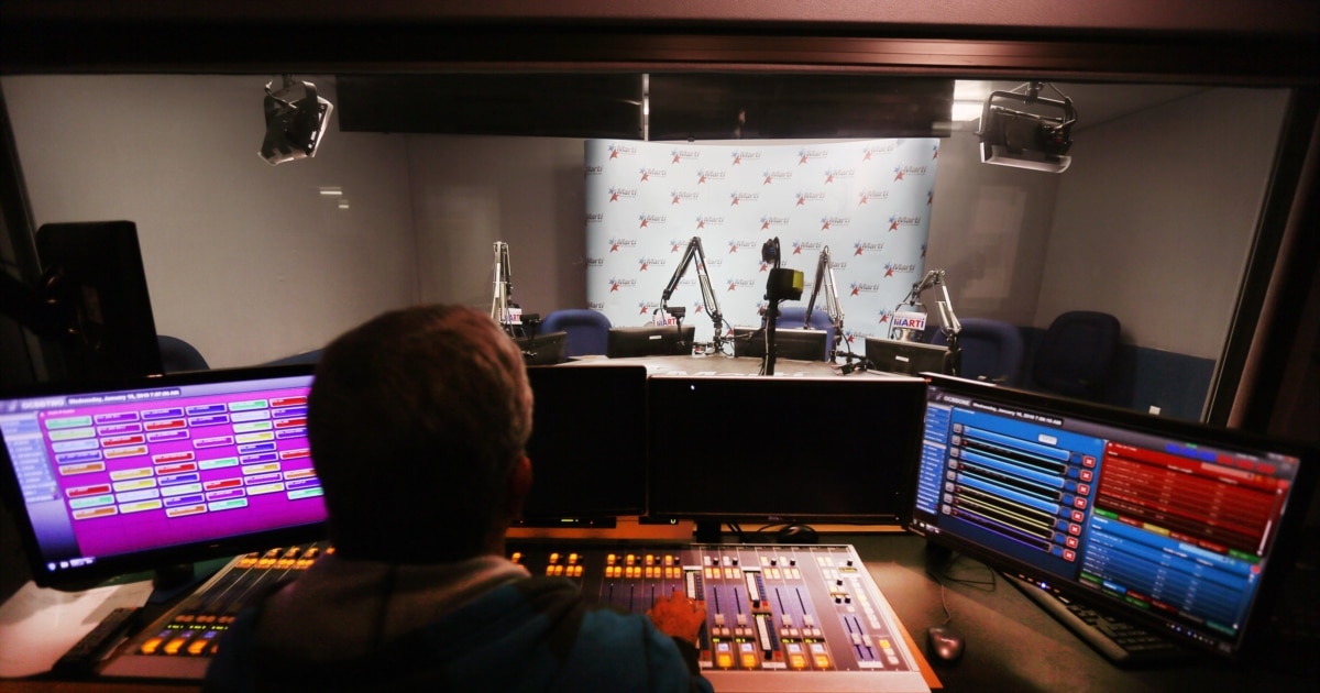 Noticiero de Radio Martí 11:00 PM