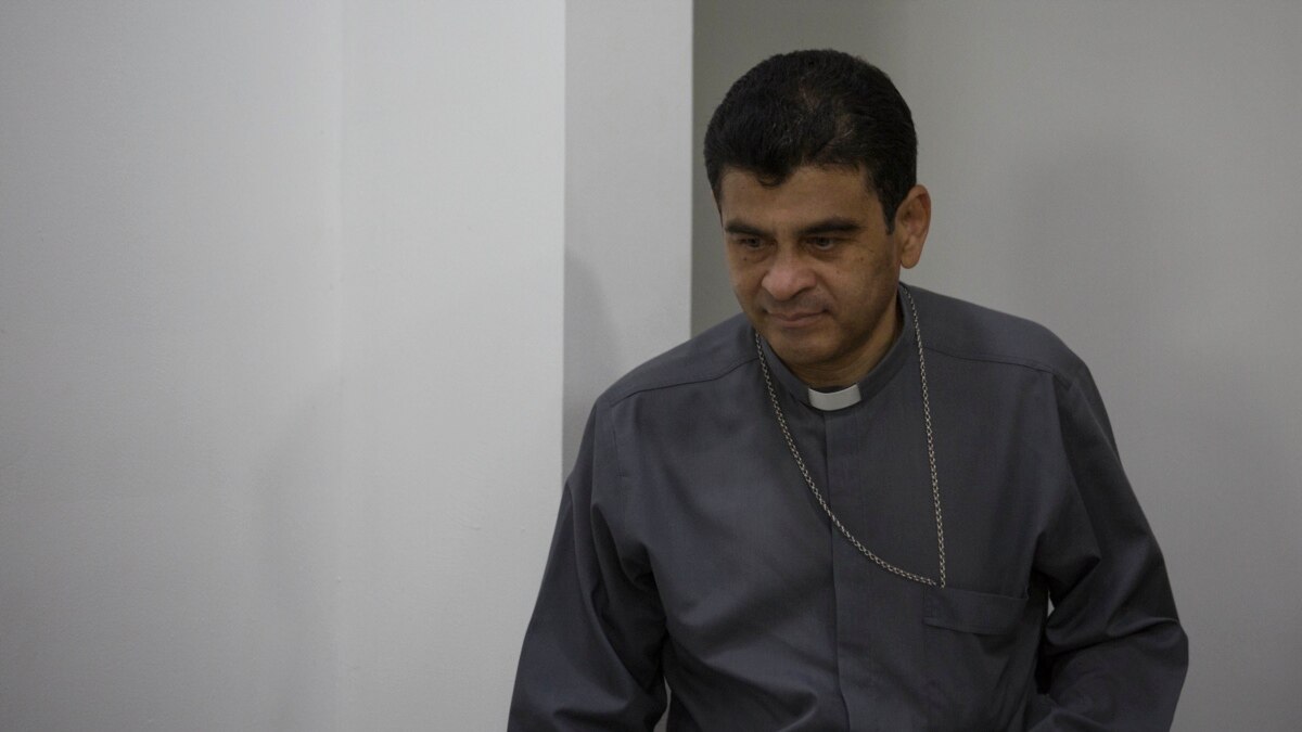 Entregan pemio Oswaldo Payá al obispo nicaragüense Rolando Álvarez