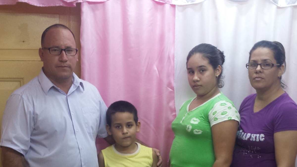 Hoy con Martha Beatriz Roque, Adriano Castañeda, Alberto Méndez, Aymara ...