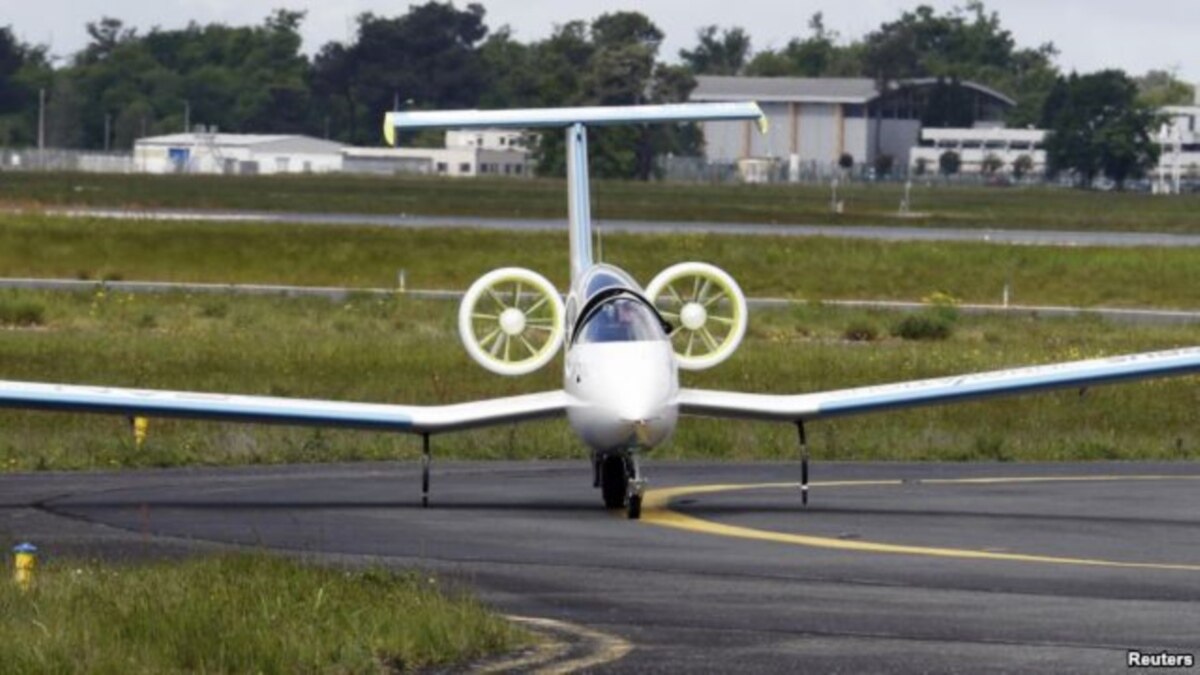 Avión sin motor realiza vuelos de pruebas para estudiar la estratósfera