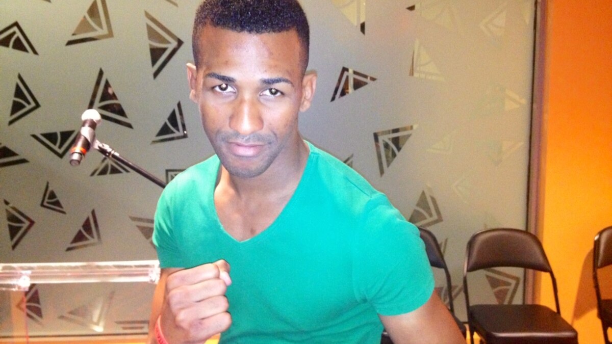 Boxeadores cubanos inician con victorias el 2013